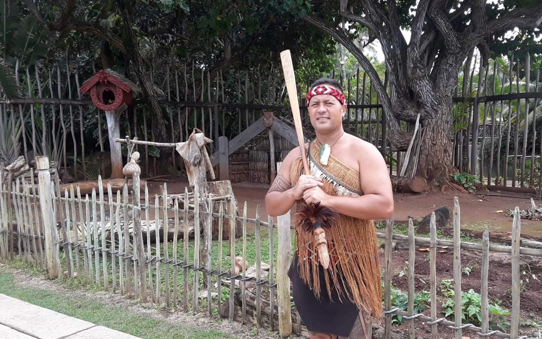 Iraia portrait in village - polynesia.com | blog