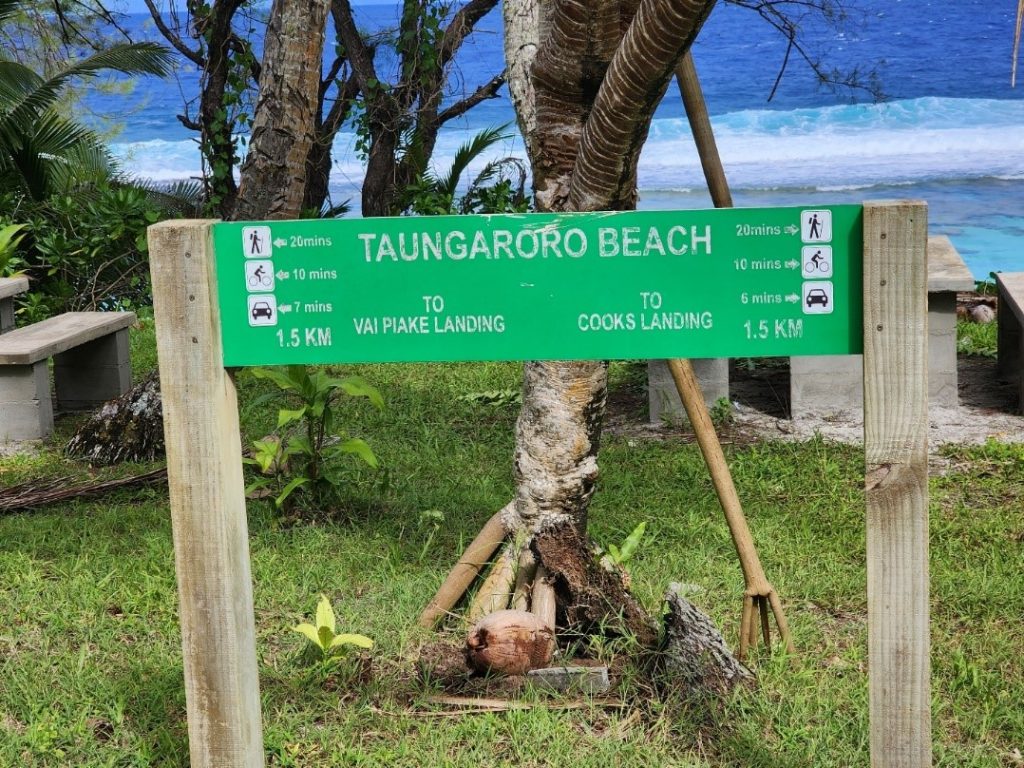 Green Beach Sign on Atiu Cook Islands - polynesia.com | blog